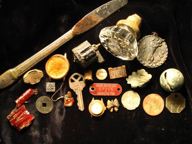 Anyone ever seen a glass doorknob? Pic added. 2 more pics with scale | TreasureNet.com