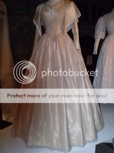 The Costumer's Guide to Movie Costumes