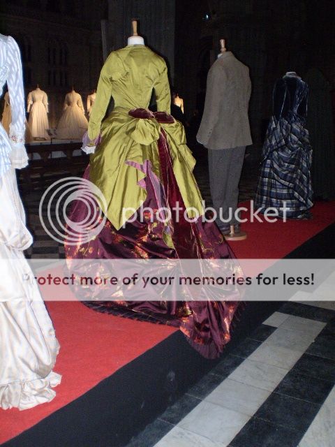 The Costumer's Guide to Movie Costumes